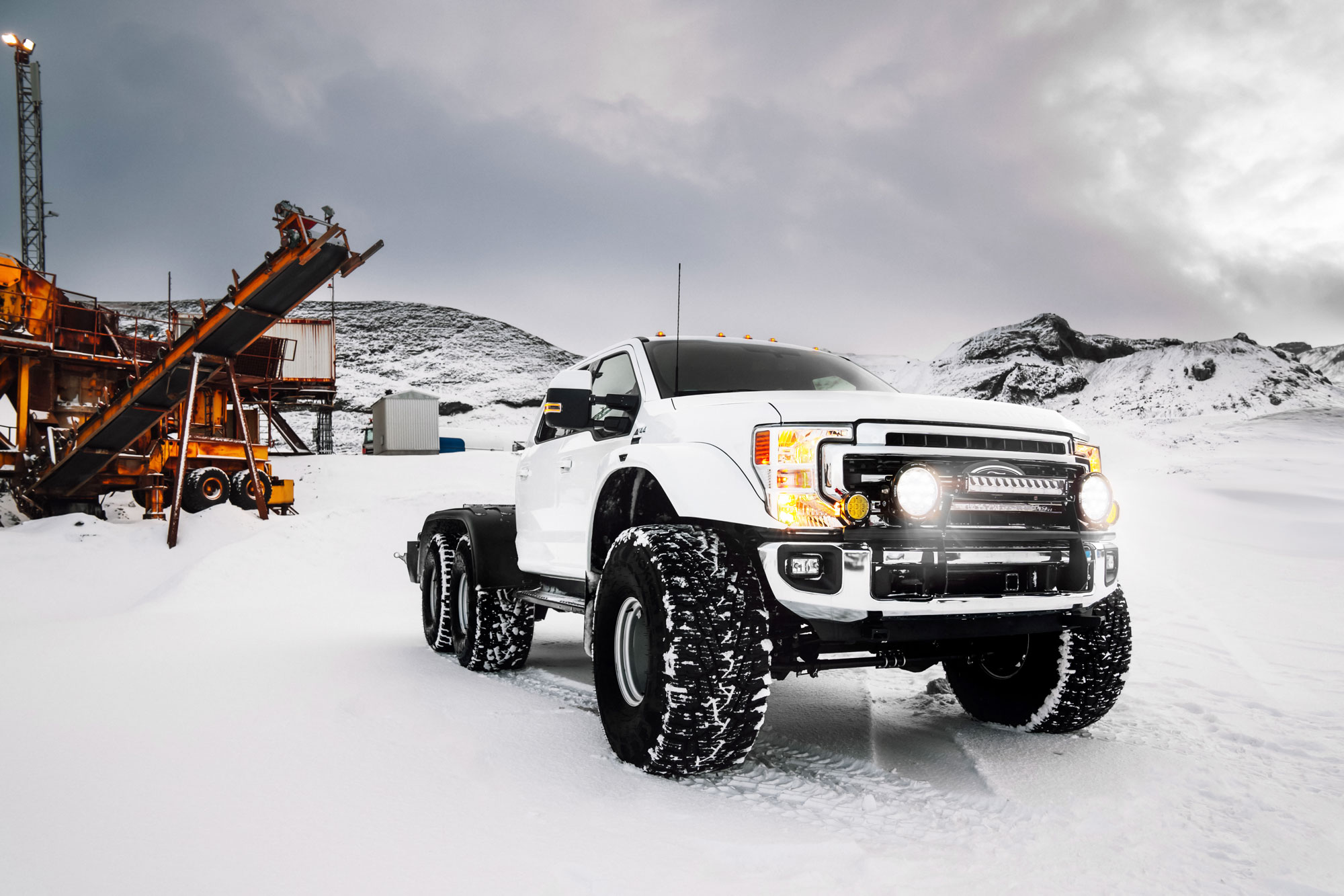 AT44 Ford Super Duty 6x6 - Arctic Trucks US
