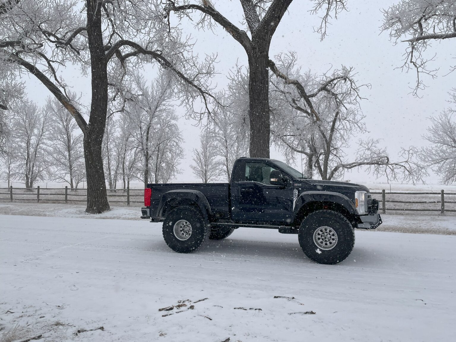 AT44 Ford Super Duty 4x4 - Arctic Trucks US